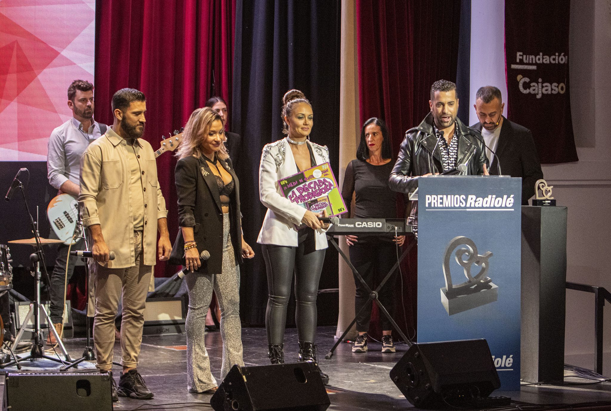 La alegría de la música de Radiolé en la 8ª Edición de sus premios ...